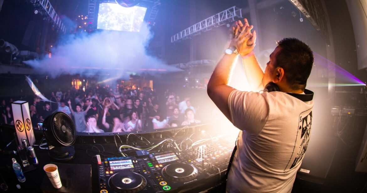 Shows Schedule - AH.FM